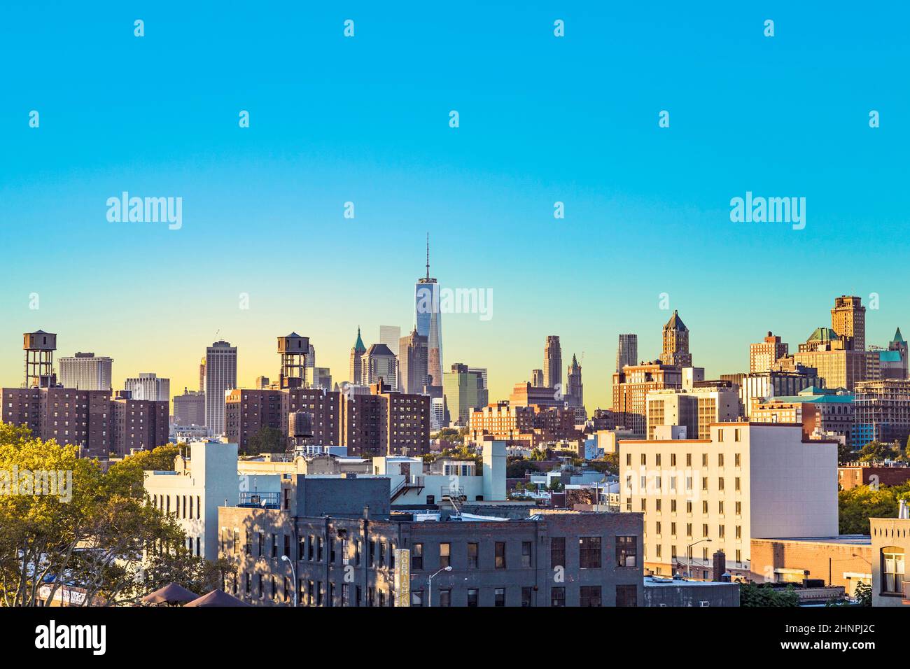 Brooklyn skyline hi-res stock photography and images - Alamy