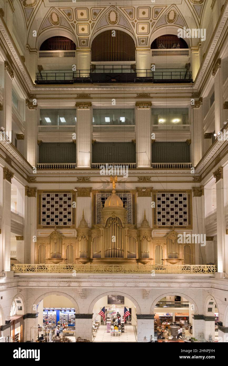 Inside of Wanamaker's, the first department store in Philadelphia Stock ...