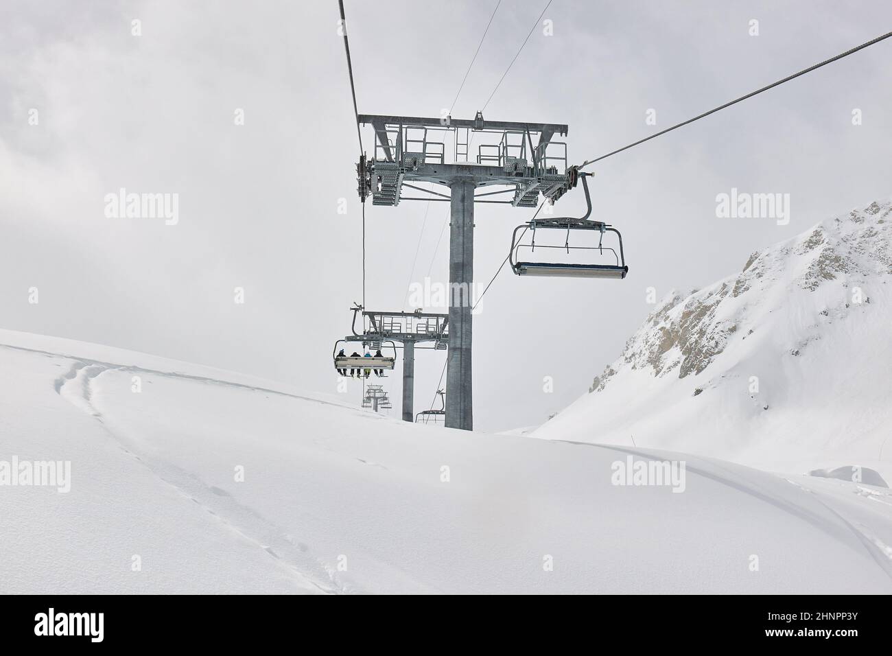 Ski lift at a ski resort Stock Photo - Alamy
