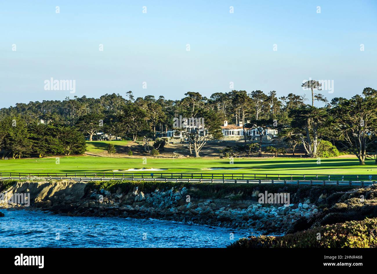 beautiful houses near the Pfeiffer beach in California with golf course ...