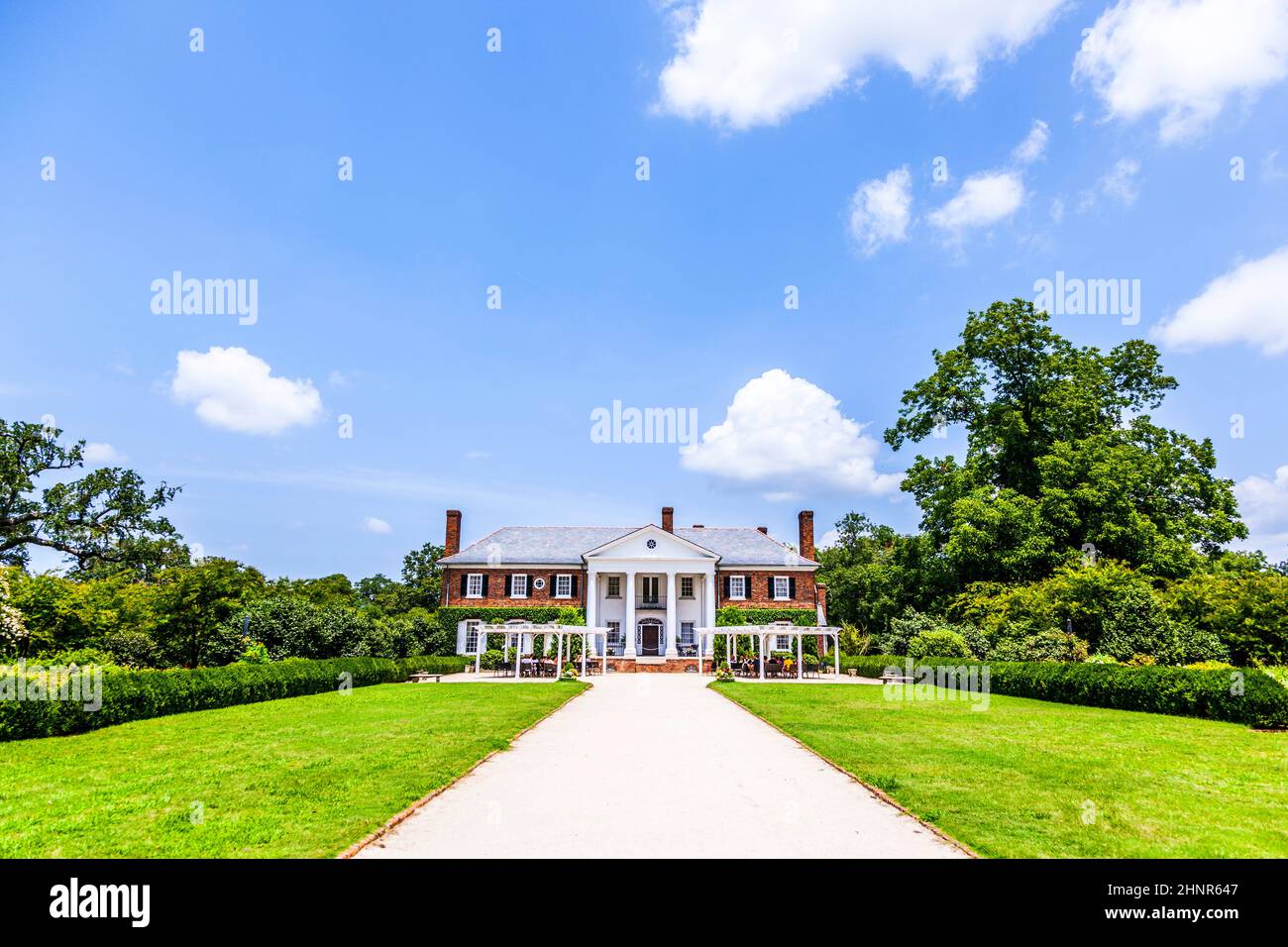 Boone Hall Plantation and Gardens Stock Photo - Alamy