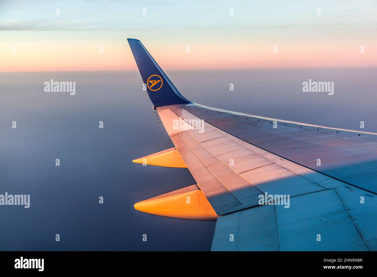 Aircraft wing jet engine hi-res stock photography and images - Alamy