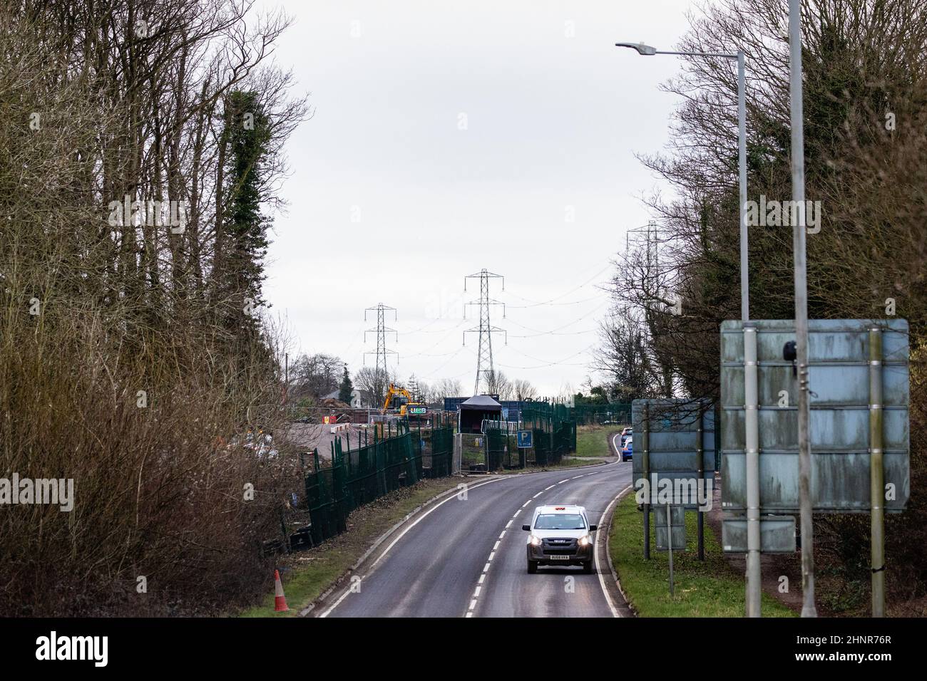 Wendover, UK. 9th February, 2022. Preparatory works for the HS2 high-speed rail link are ...