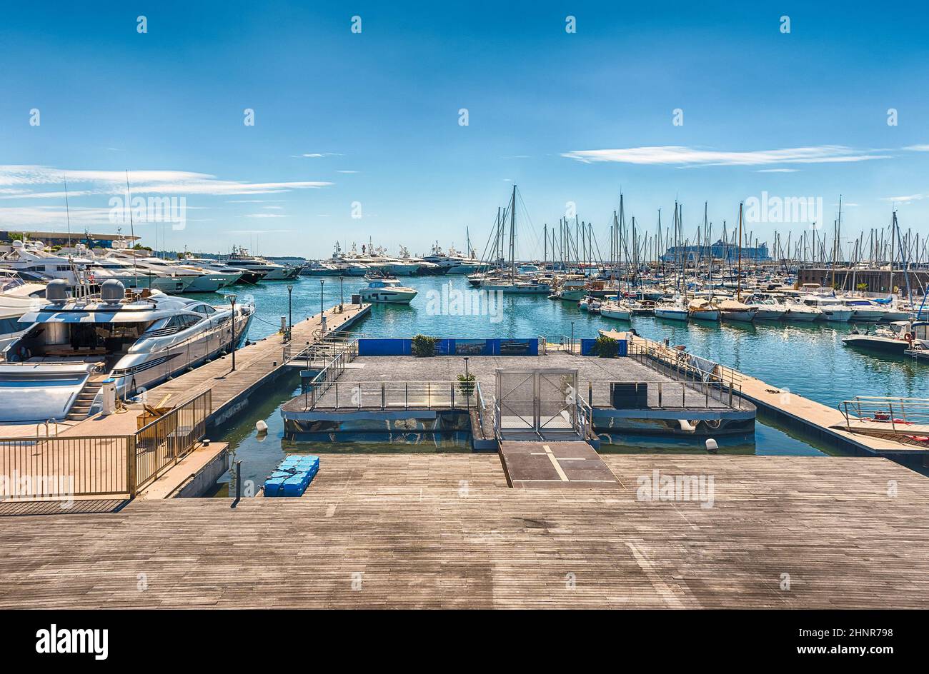 Cannes old port hi-res stock photography and images - Alamy