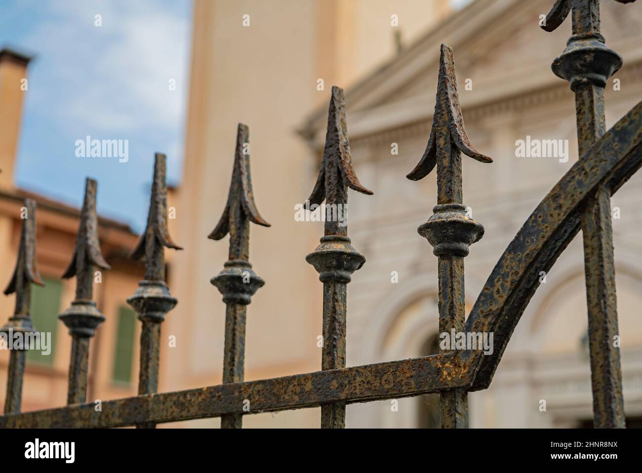 Wrought iron gate spike hi-res stock photography and images - Alamy