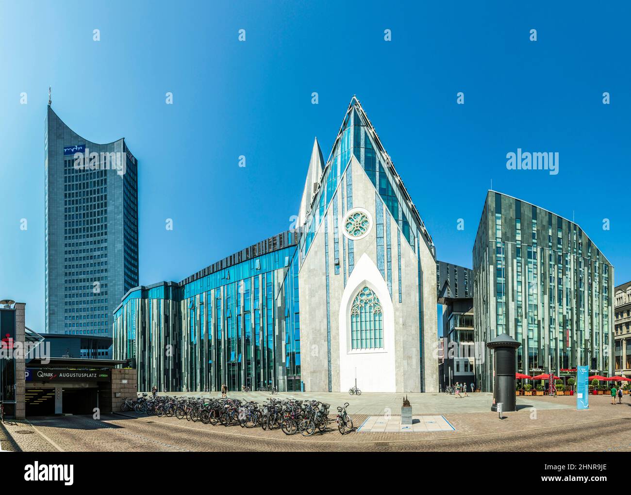 Modern university buildings town hi-res stock photography and images ...