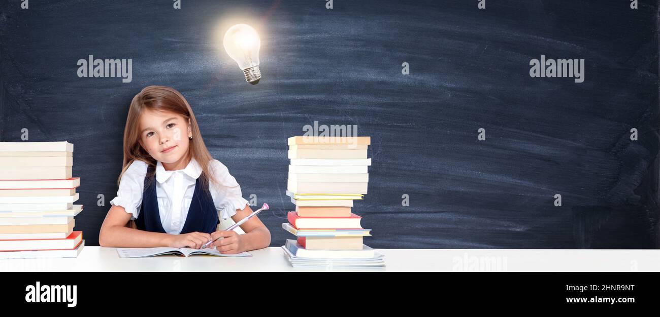 Back to school. Concept of education, reading and learning Stock Photo ...