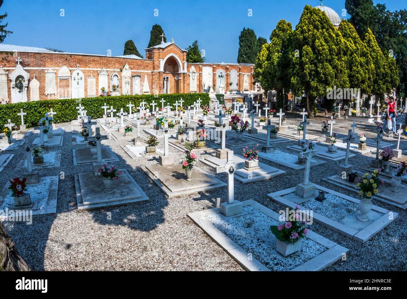 Gravestones italy hi-res stock photography and images - Alamy