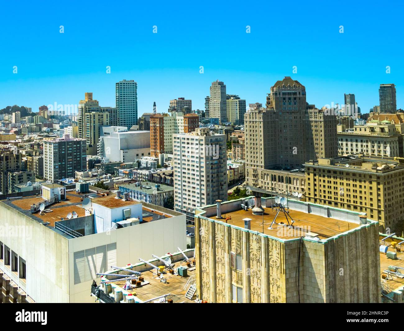 Scenic skyline view hi-res stock photography and images - Alamy