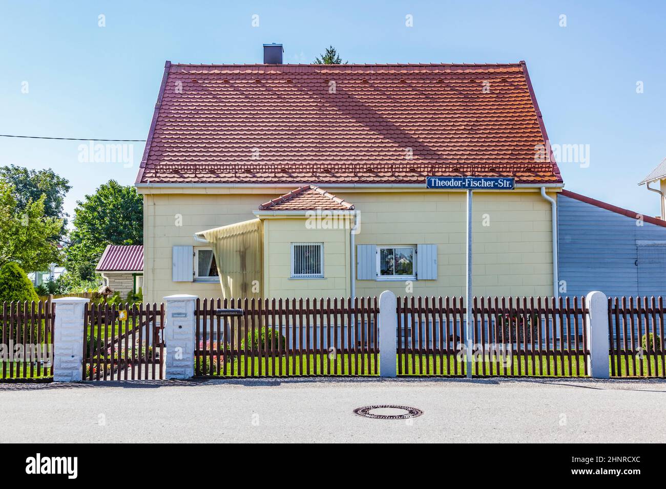 Beautiful old traditional house hi-res stock photography and images - Alamy