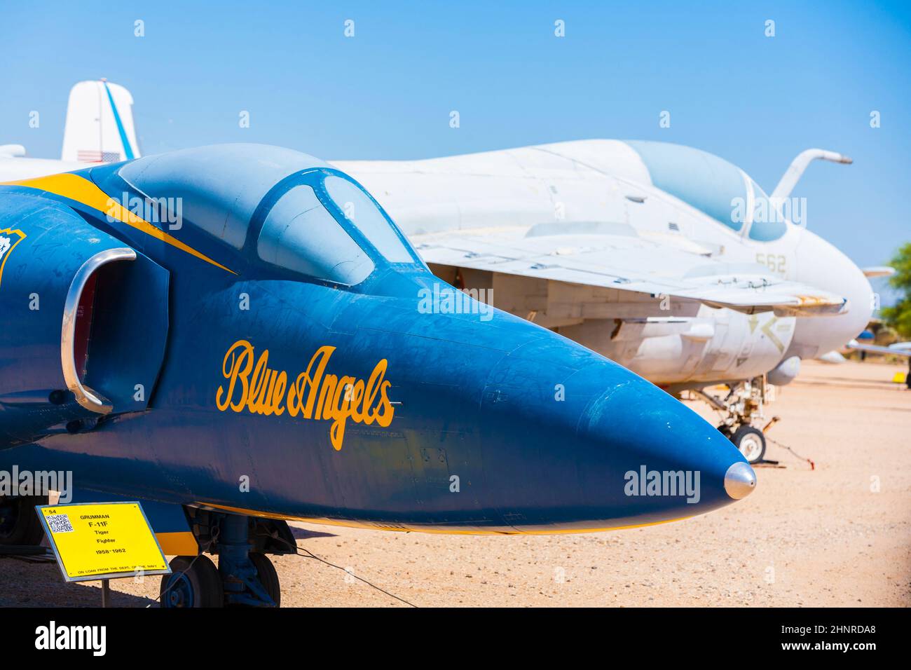 F11 jet hi-res stock photography and images - Alamy