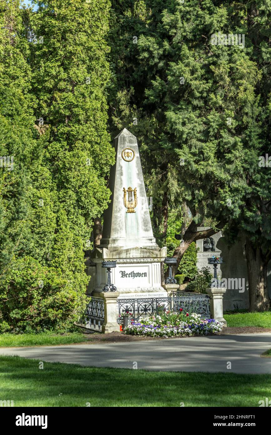 Ludwig van beethoven grave hi-res stock photography and images - Alamy