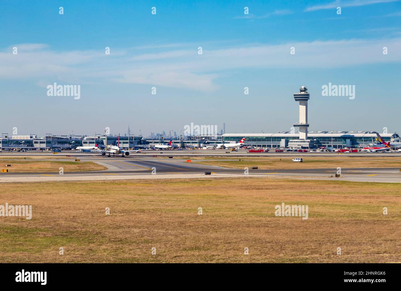 empty runway at the airport Stock Photo - Alamy