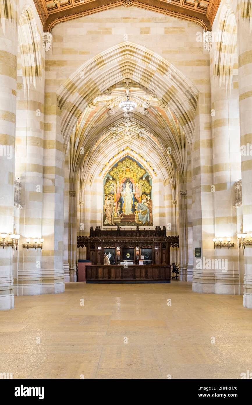 Interior of Yale University library Stock Photo - Alamy