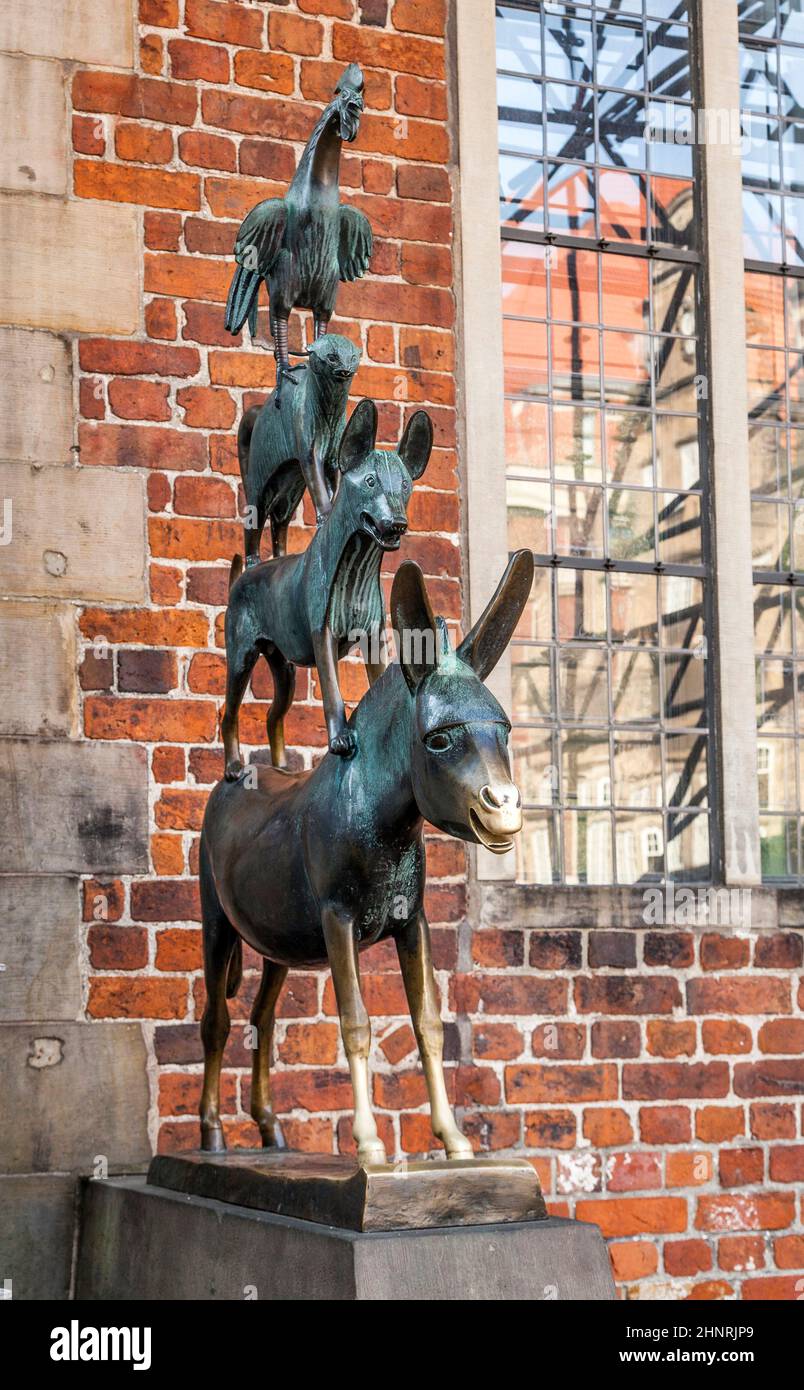 The musicians of bremen hi-res stock photography and images - Alamy