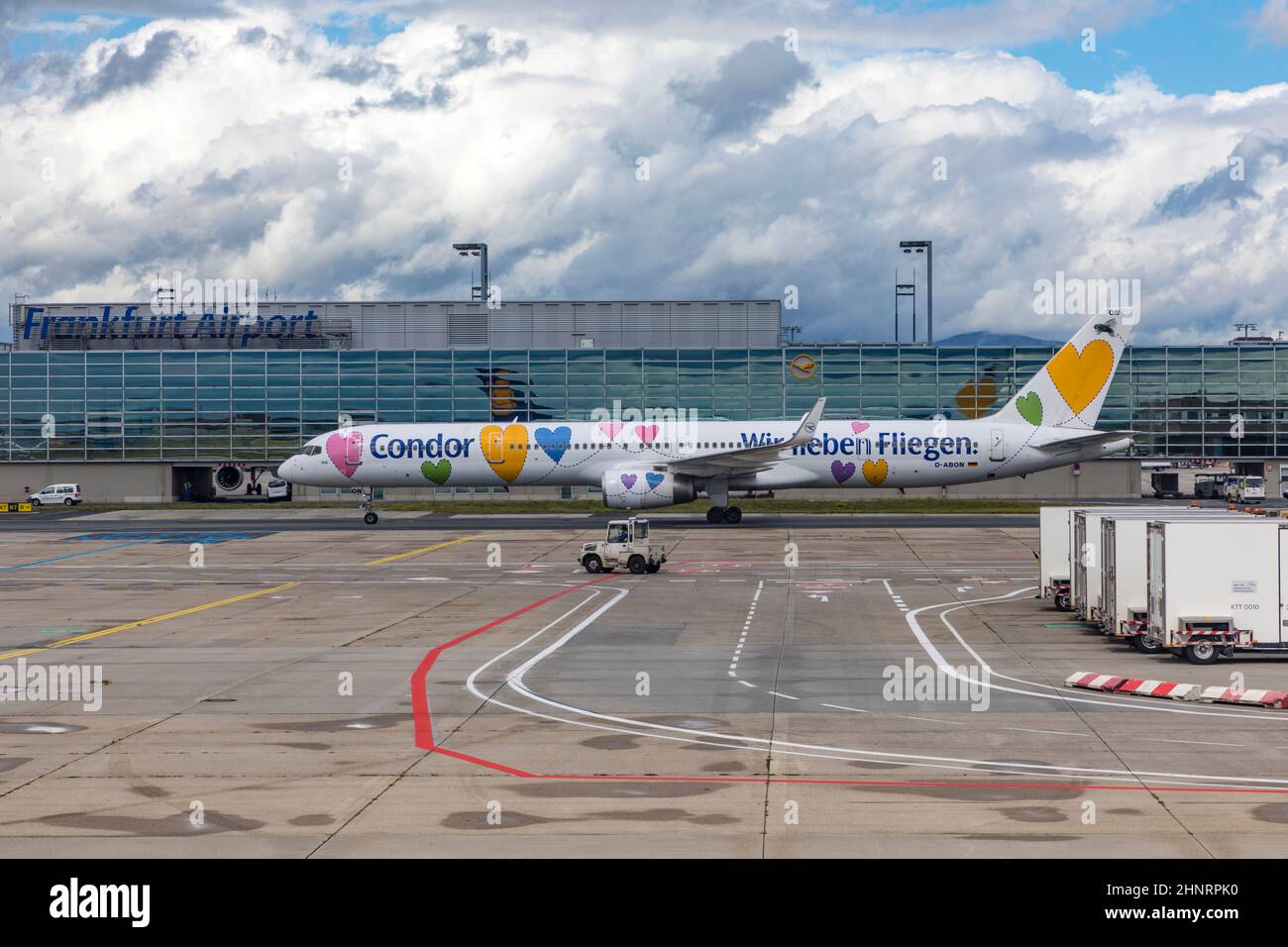 Condor aircraft Condor, D-ABON, Boeing 757-330/W, Bj. 2000 taxiing at ...