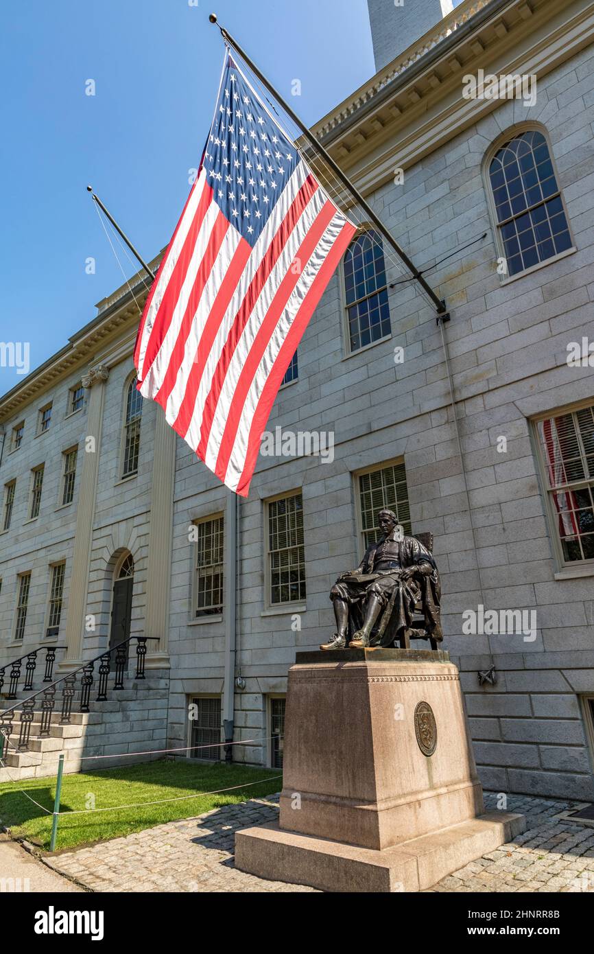Harvard university statue john hi-res stock photography and images - Alamy
