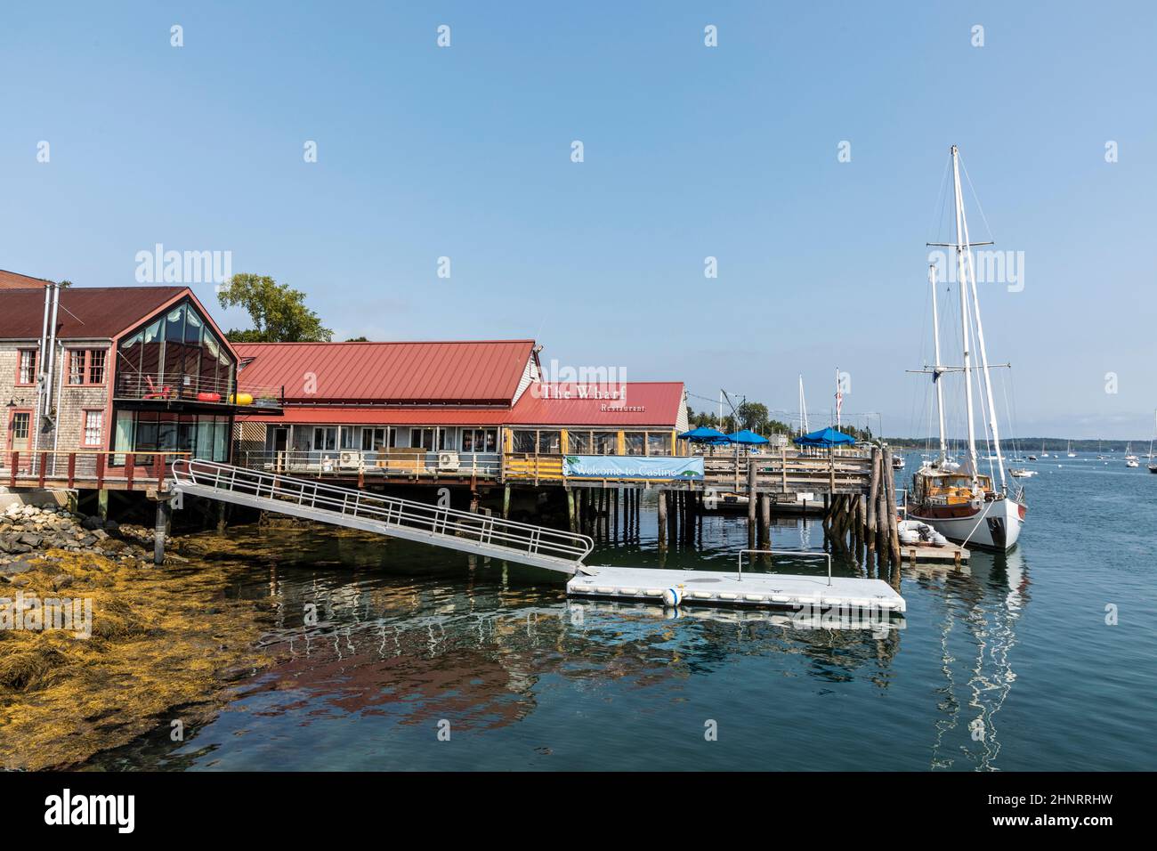 Harbor style hi-res stock photography and images - Alamy