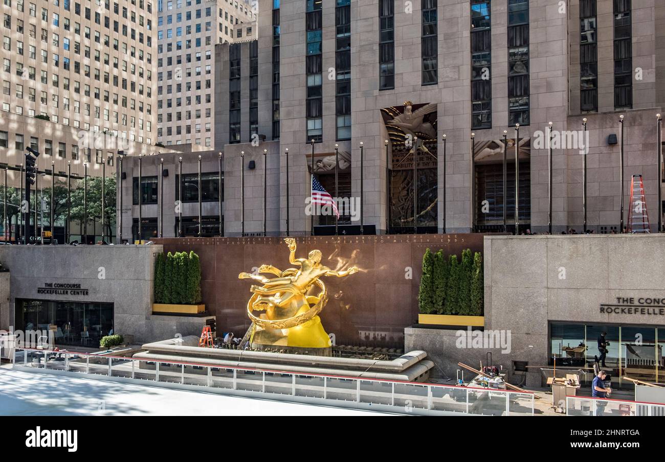 Manhattan Rockefeller Center Golden Prometheus Statue Art Stock Photo ...