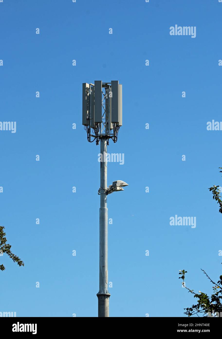 Mobile phone mast Stock Photo - Alamy