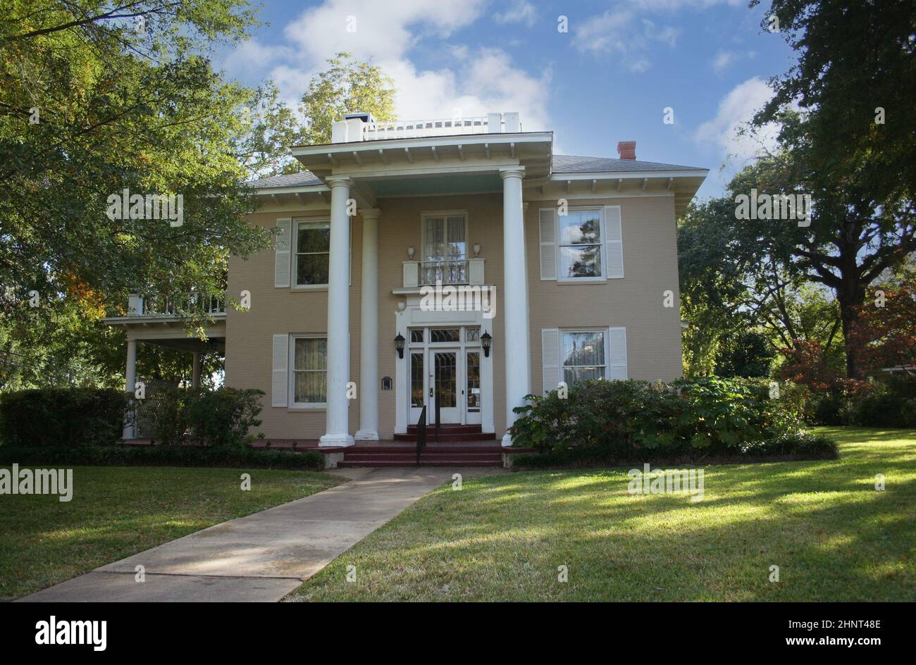 Historic Mansion in Rural Small Town Texas Stock Photo - Alamy