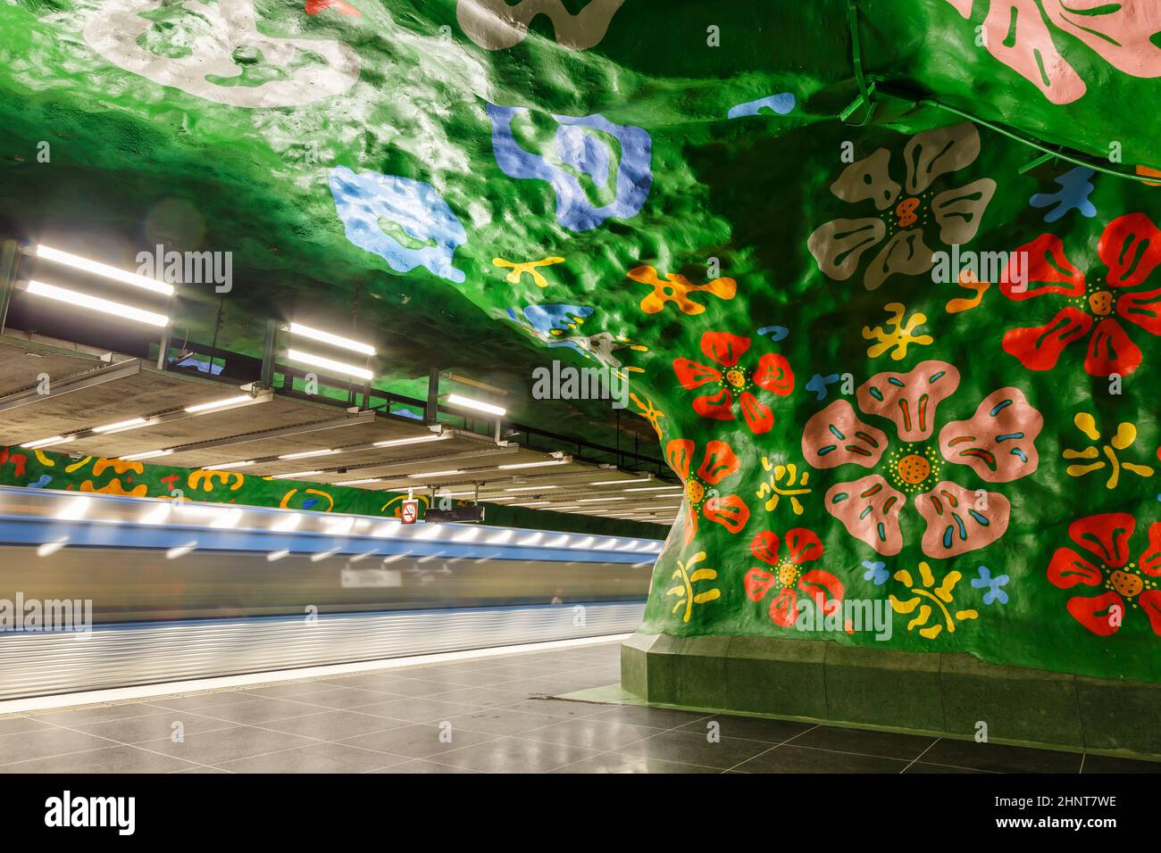 Subway station stockholm sweden hi-res stock photography and images - Alamy