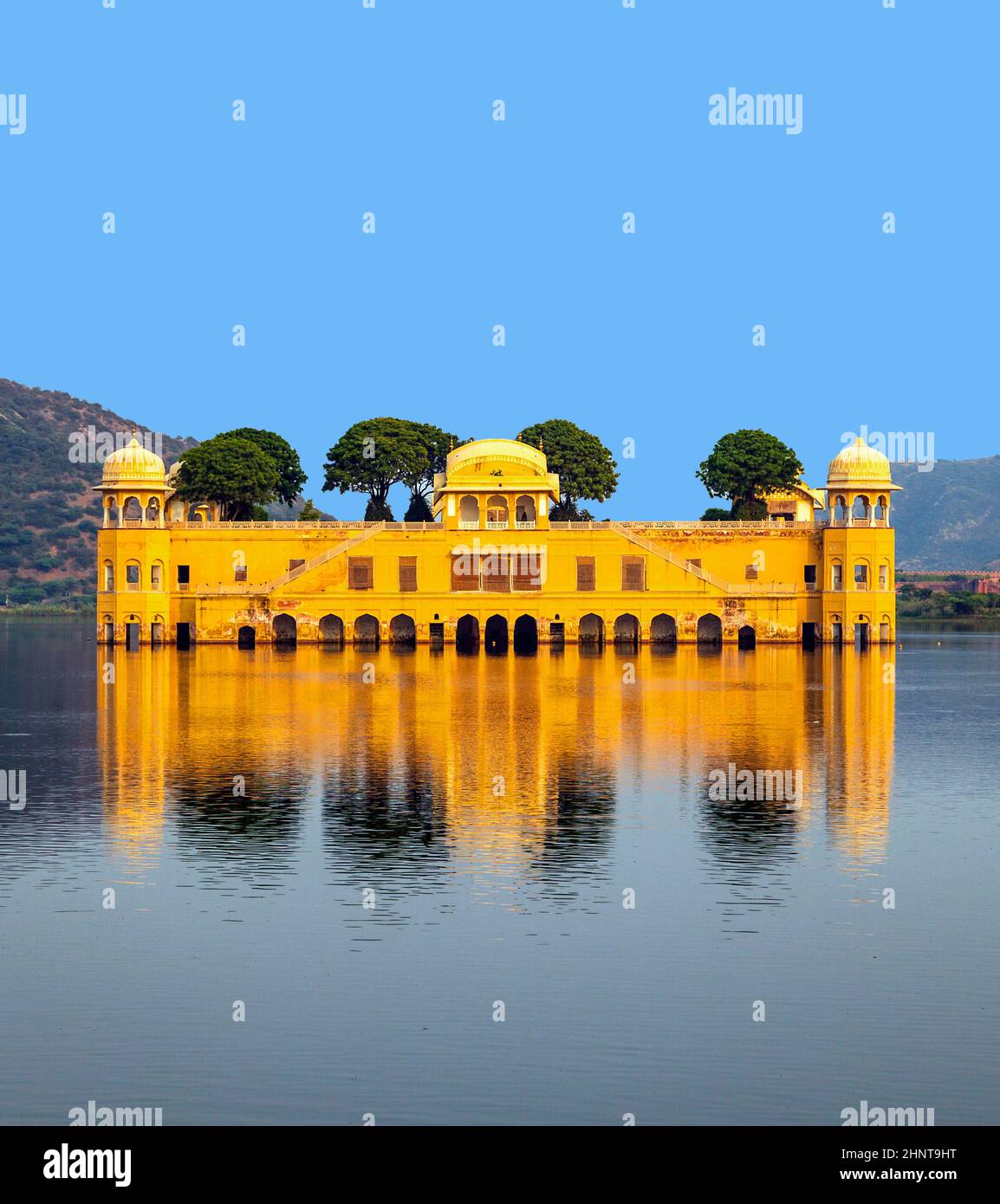 Water Palace (Jal Mahal) in Man Sagar Lake. Jaipur, Rajasthan, India ...