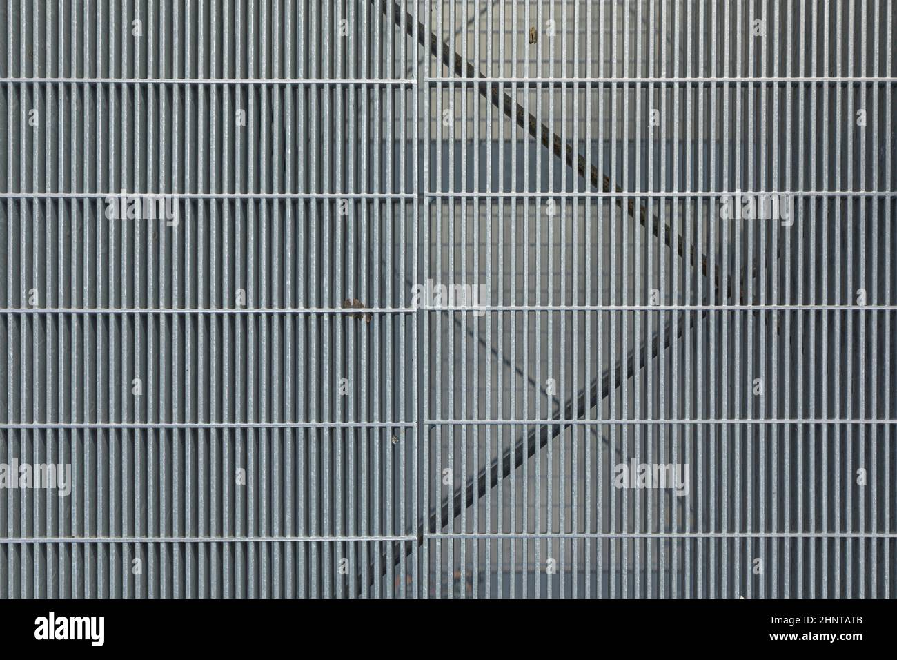 pattern of iron grid in harmonic structure as background Stock Photo ...