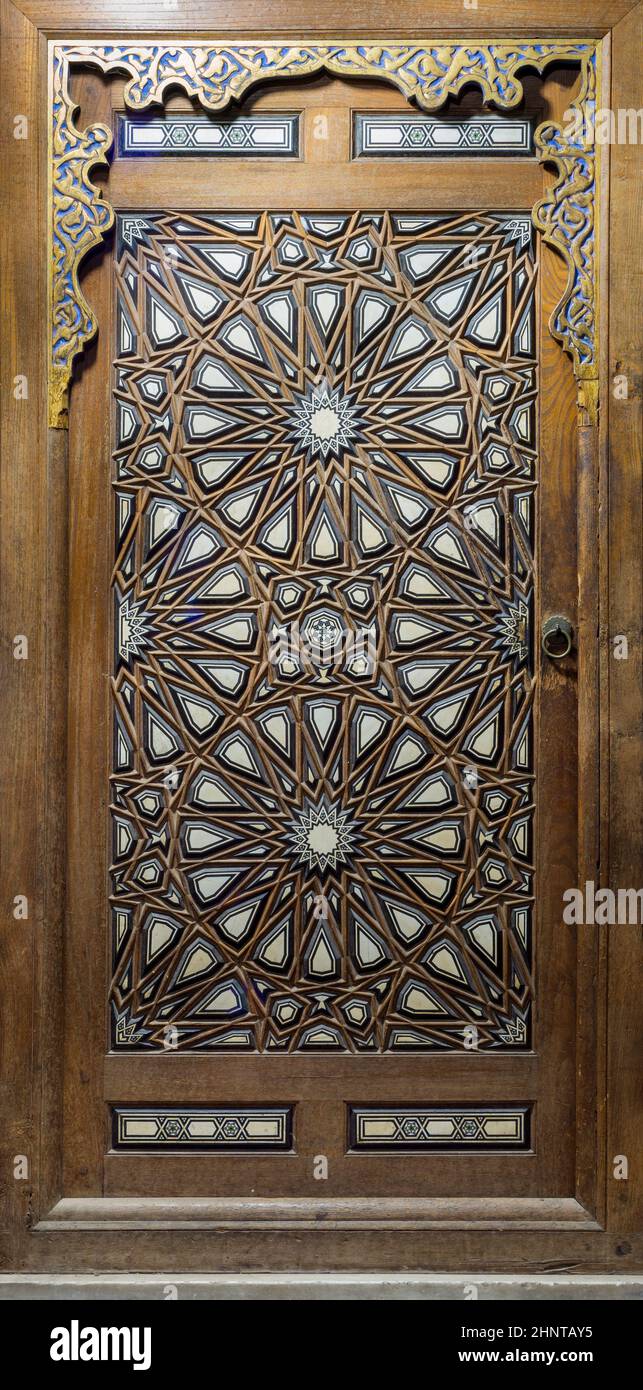 Mosque door wooden hi-res stock photography and images - Alamy
