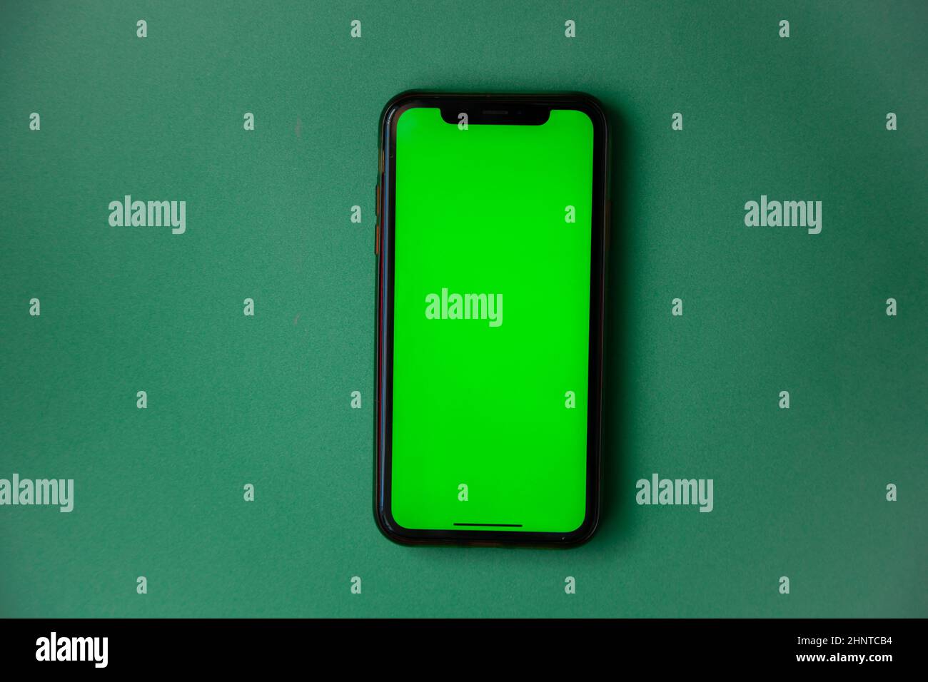 Green screen insert hi-res stock photography and images - Alamy