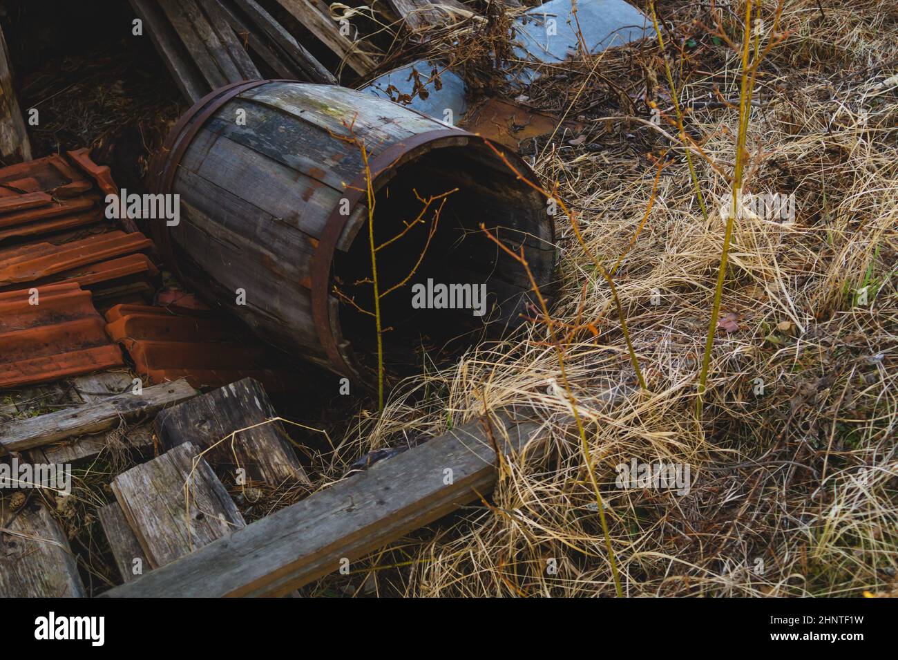 Old broken wooden oak barrel hi-res stock photography and images - Alamy