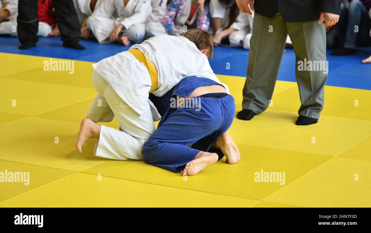Boys compete in Judo Stock Photo - Alamy