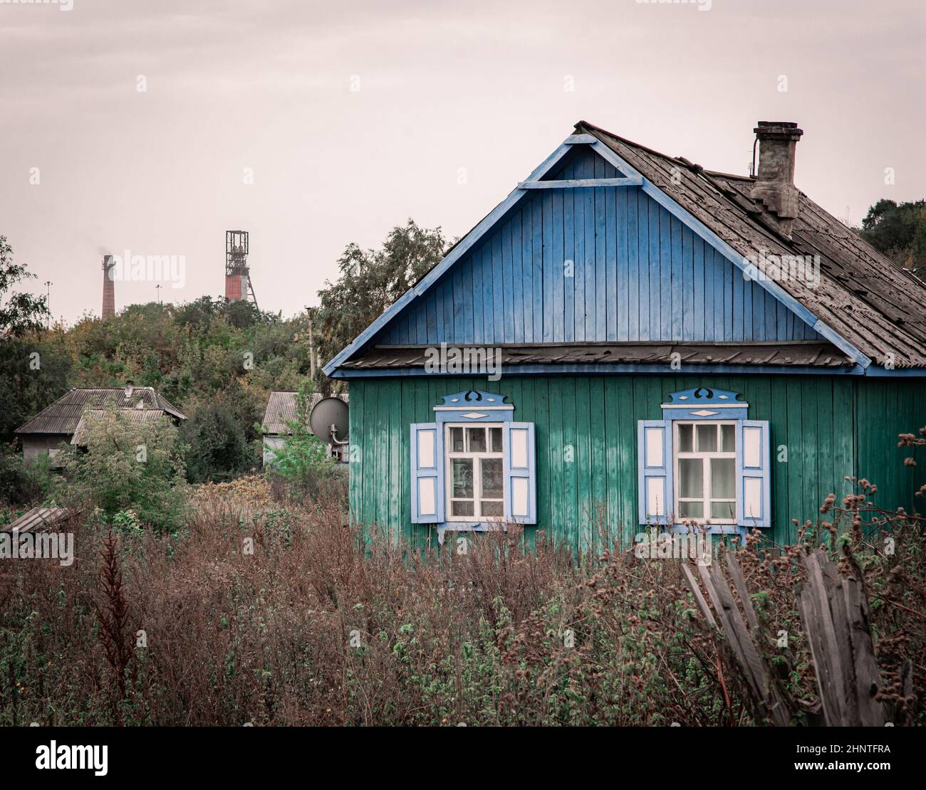 An old fashioned wooden house in mining town Stock Photo - Alamy