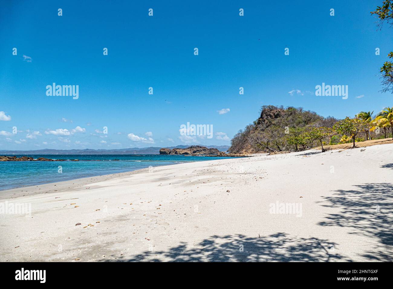 scenic beach in Costa Rica playa Rajadita Stock Photo - Alamy