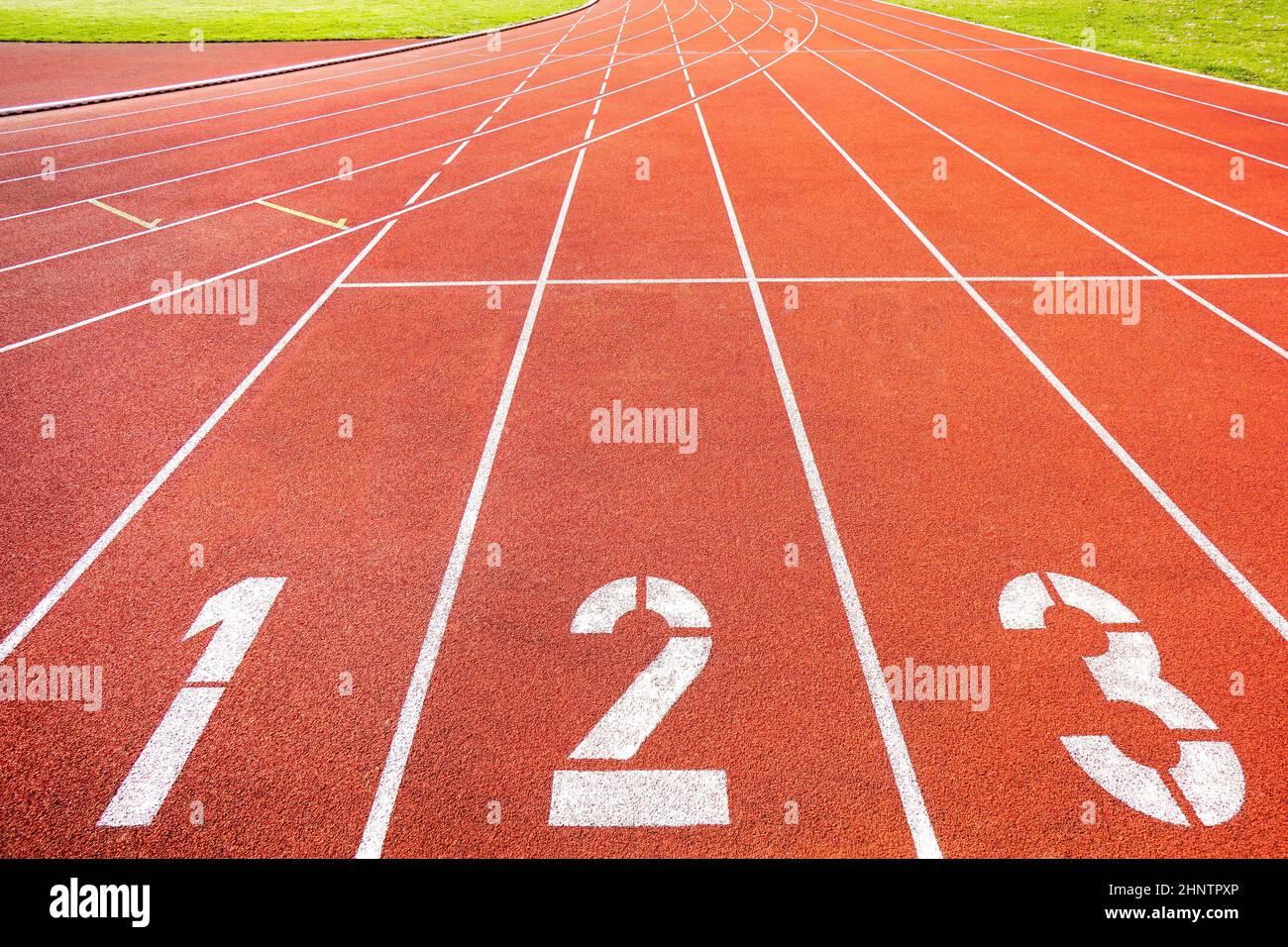 Athletics tracks and field hi-res stock photography and images - Alamy