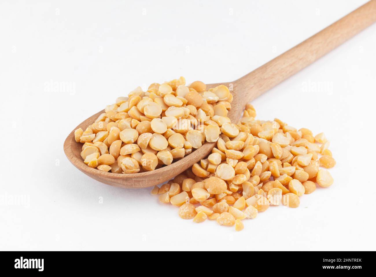 Peas spoon detail hi-res stock photography and images - Alamy