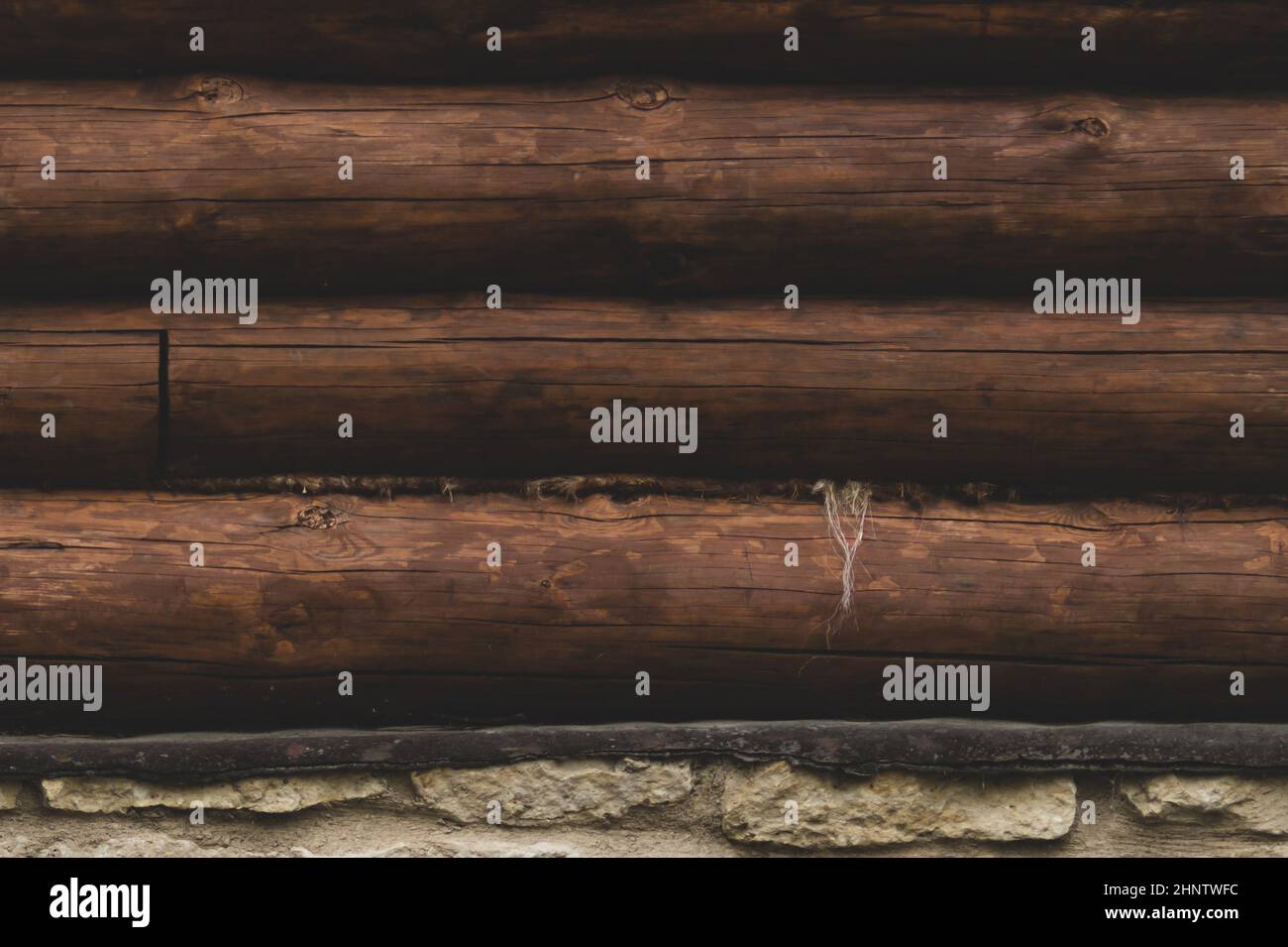 Wall of logs. wood background. rural house exterior Stock Photo - Alamy