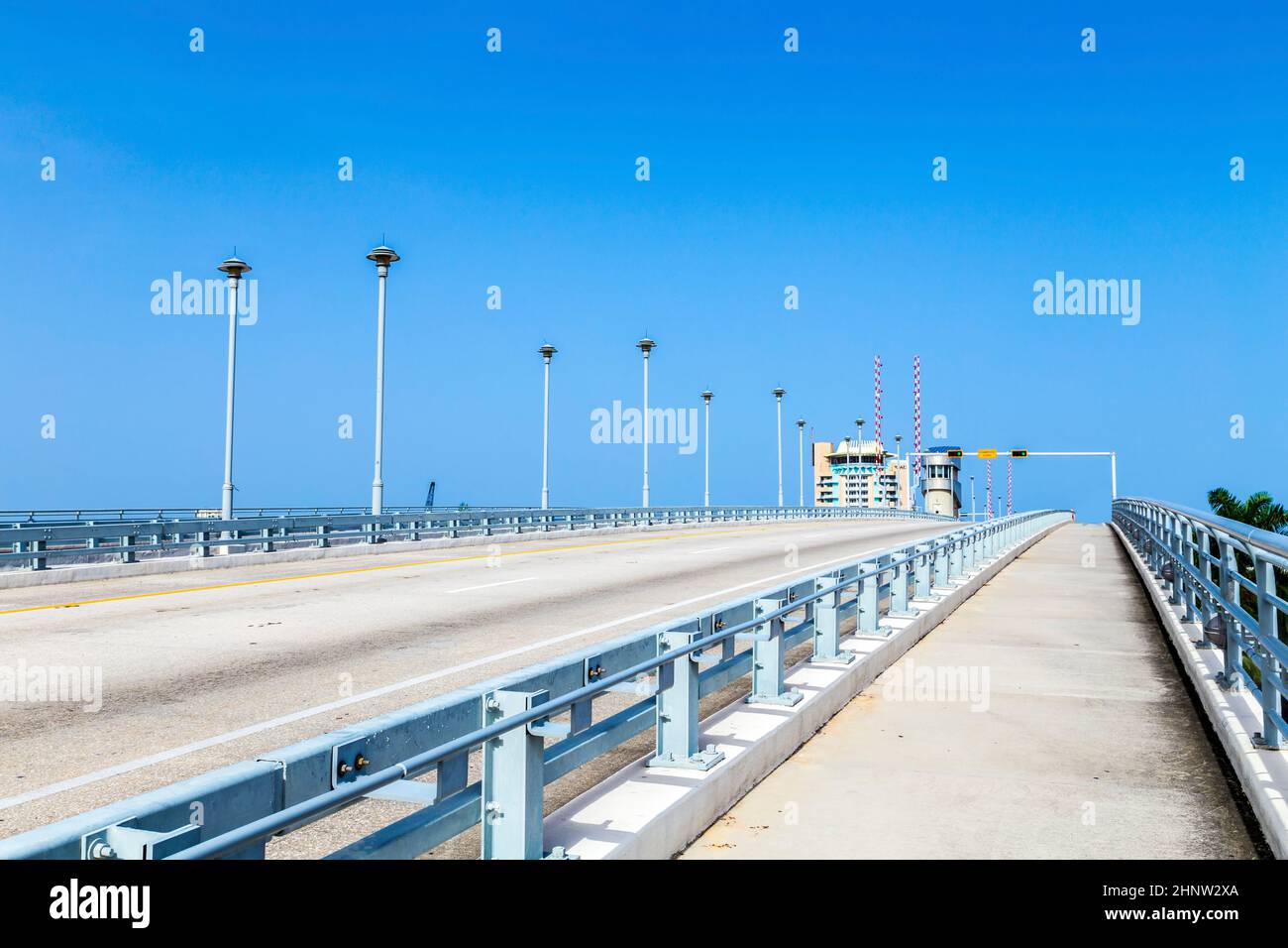 draw bridge at harbor in Fort Lauderdale, Florida Stock Photo - Alamy