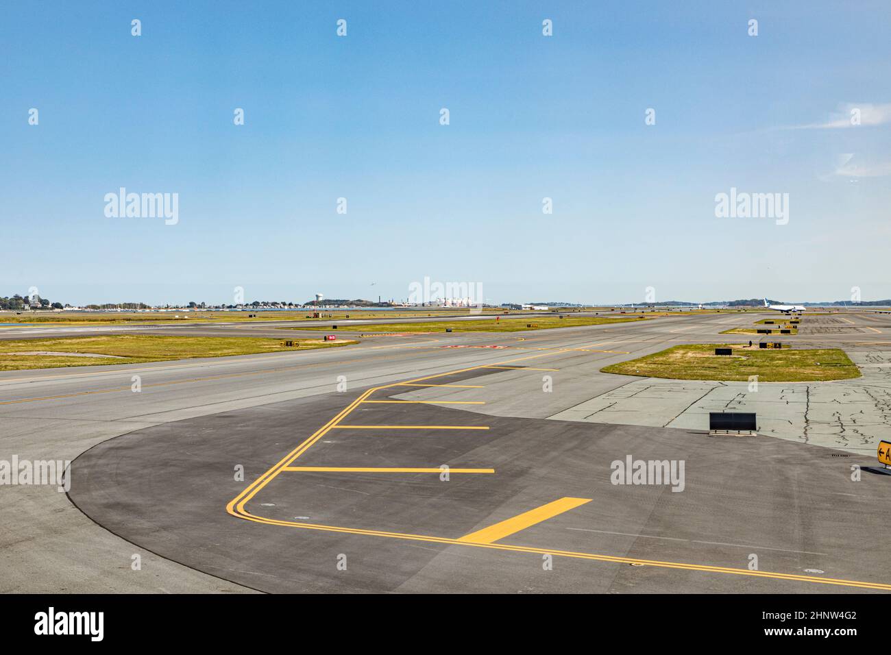 runway with aircraft for big jets at an international airport, USA ...