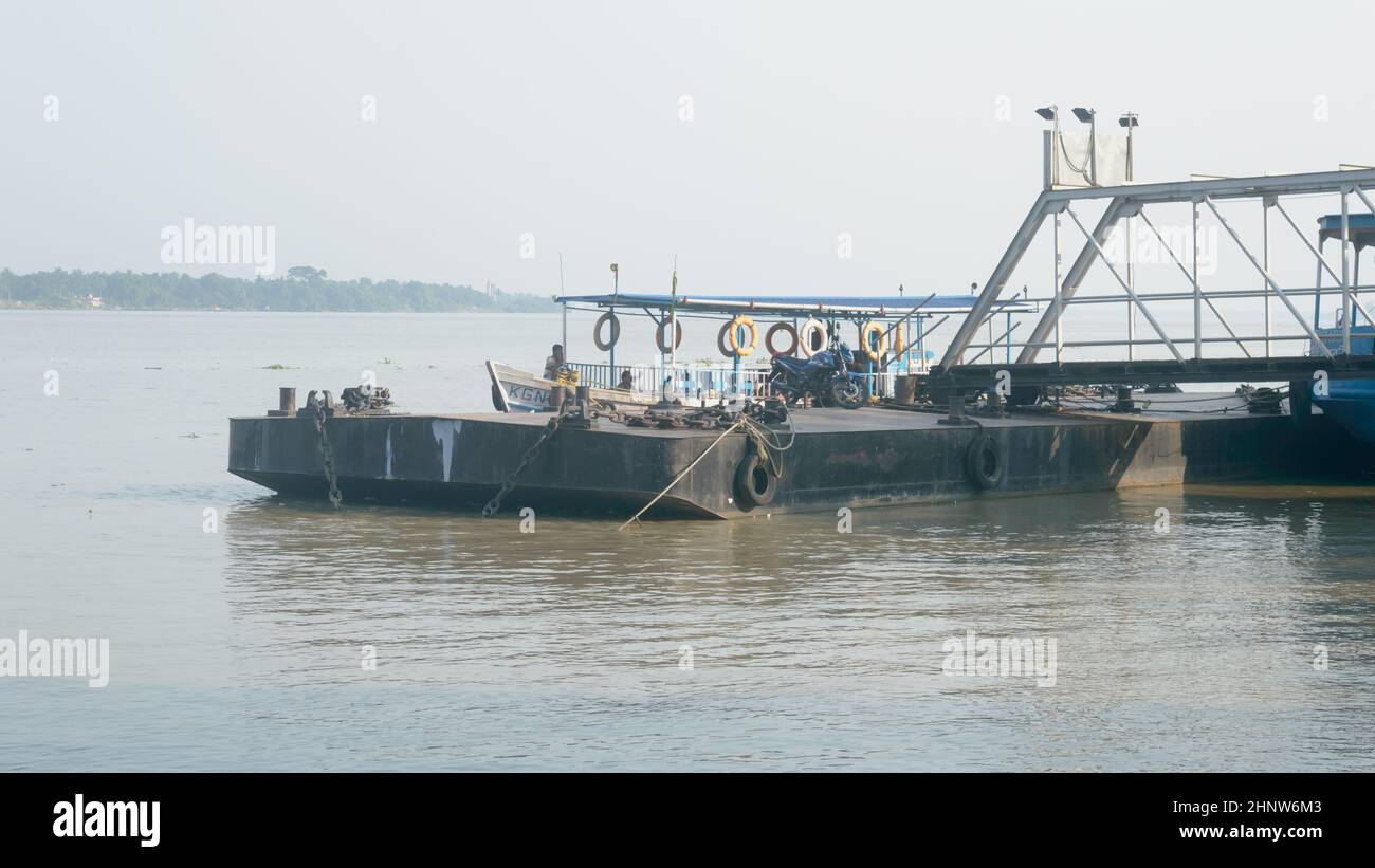 Ferry ghat hi-res stock photography and images - Alamy