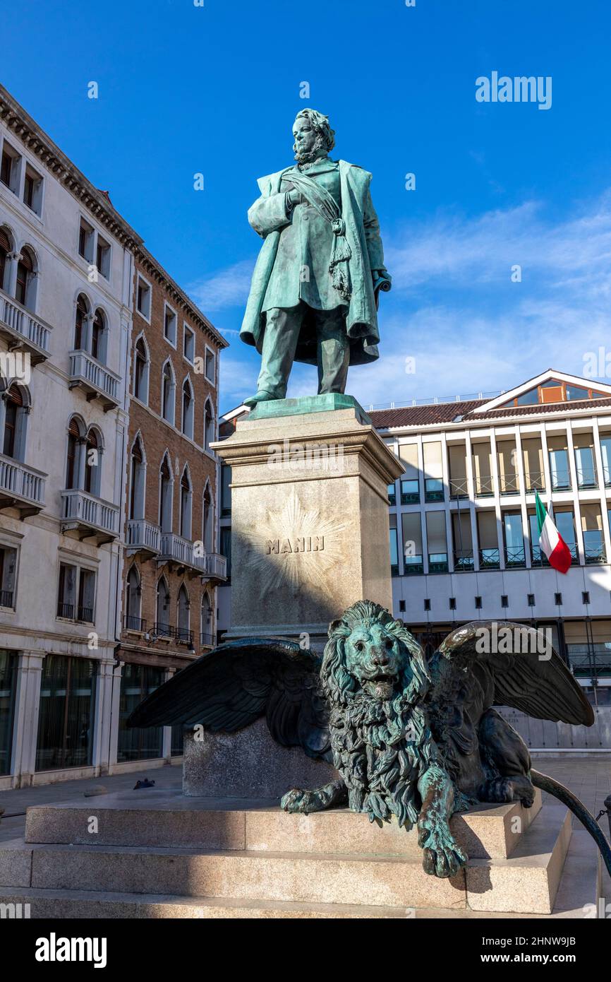 monument to Daniele Manin, italian patriot, statesman and leader of the ...