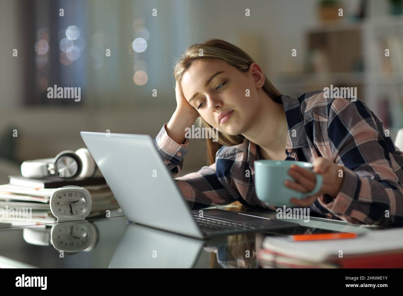 Sleep study test hi-res stock photography and images - Alamy