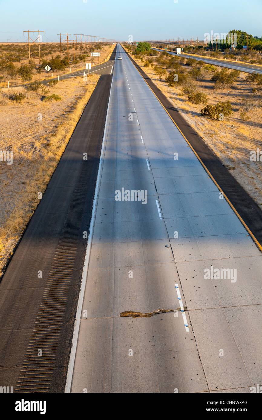 highway interstate 8 in the desert area of Arizona Stock Photo - Alamy