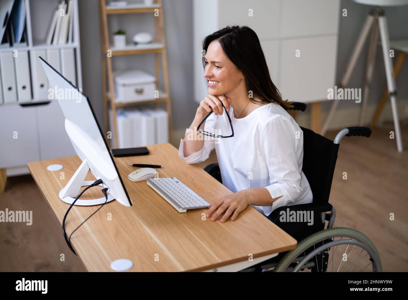 Virtual Video Conference Business Meeting On Computer Stock Photo - Alamy