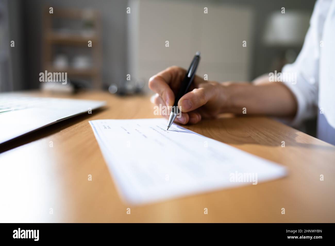 Money Pay Check. Writing Cash Payment Cheque Stock Photo - Alamy