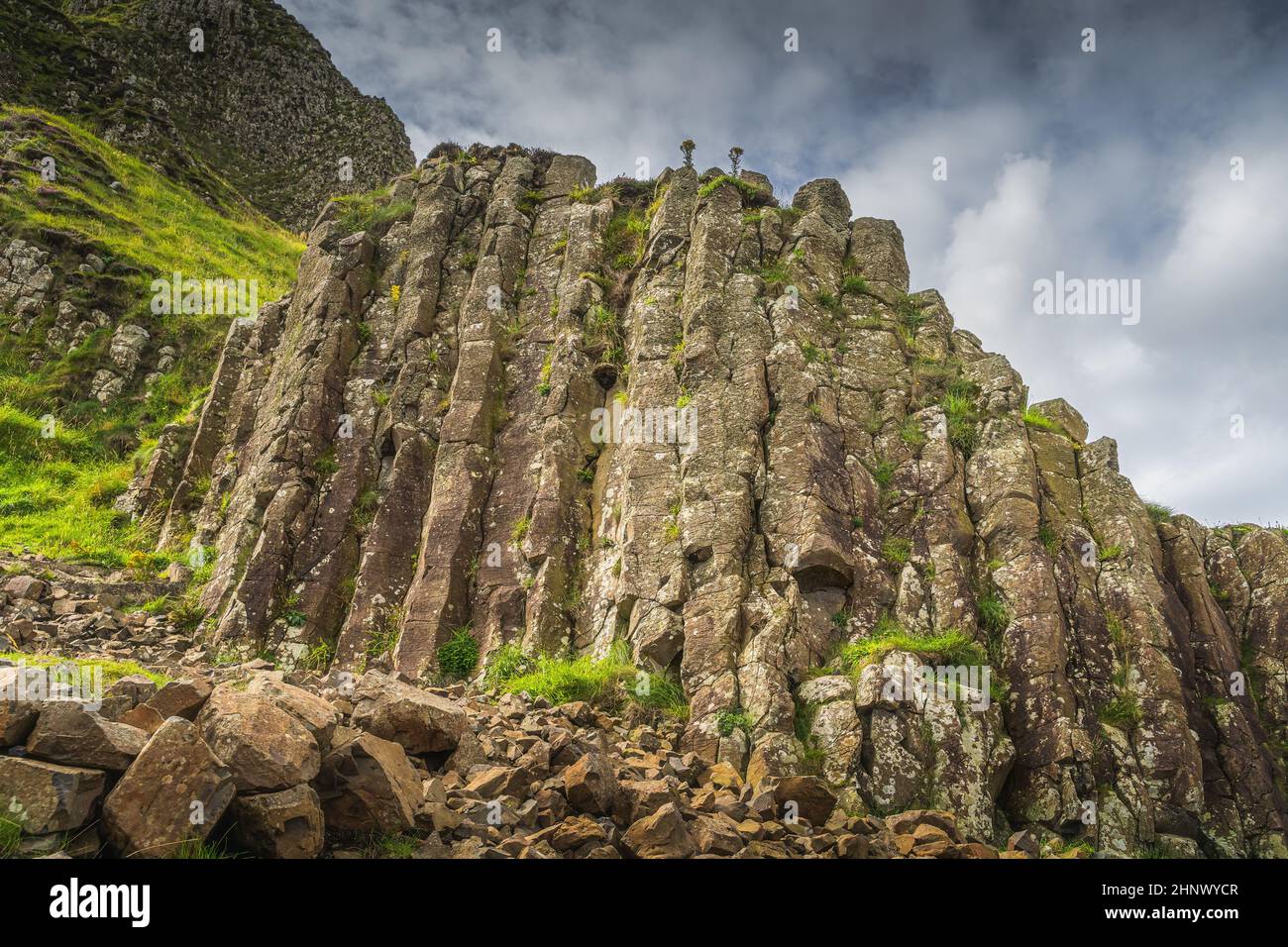 Closeup on hexagonal rock formation, interlocking basalt columns in ...