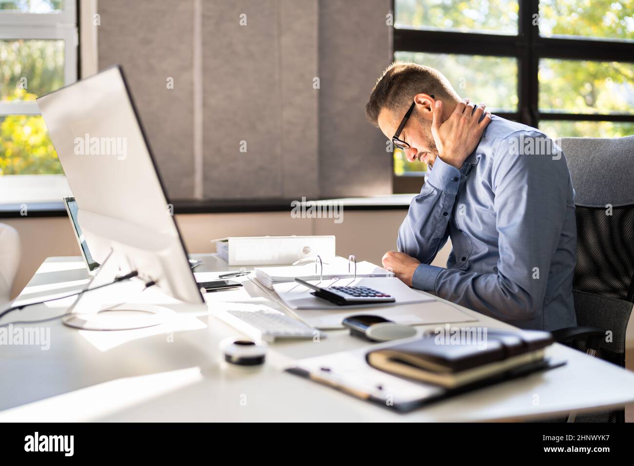 Ergonomic Computer Chair Bad Posture And Pain Stock Photo - Alamy