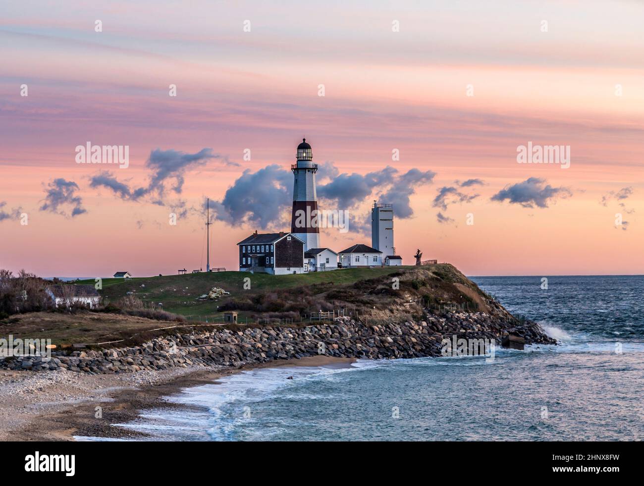 Atlantic ocean waves on the beach at Montauk Point Light, Lighthouse ...