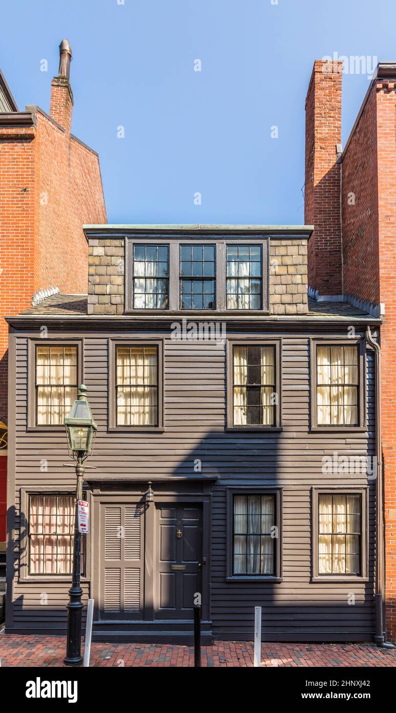 old historic brick building at beacon hill area in Boston Stock Photo ...