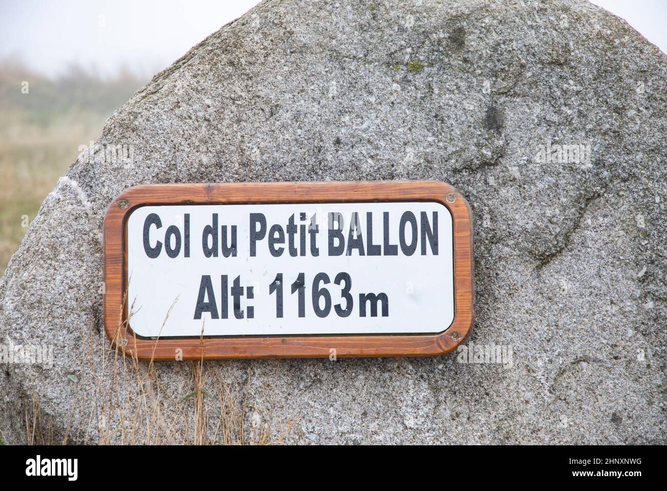 signage col du petit ballon, engl: top of mountain small Ballon, in the ...